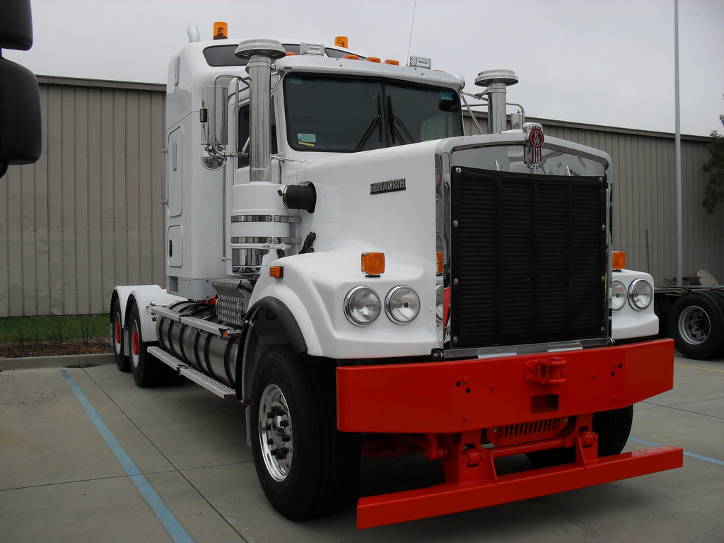 Mine Haul Logistics across Australia | iseekplant