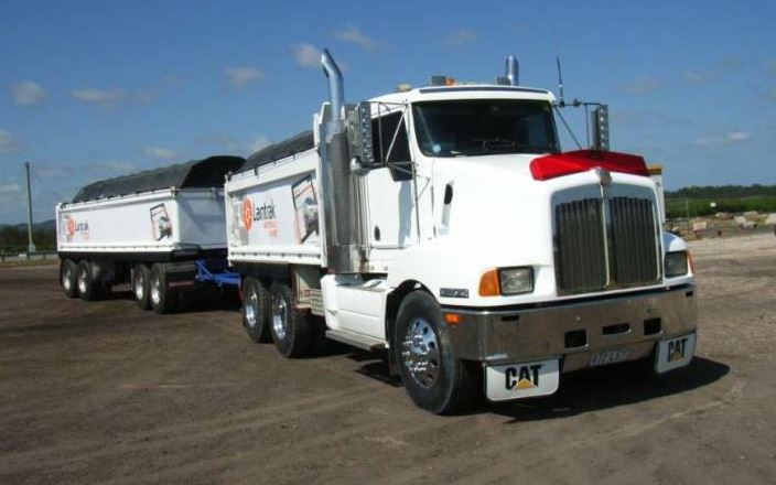 Lantrak across Australia | iseekplant
